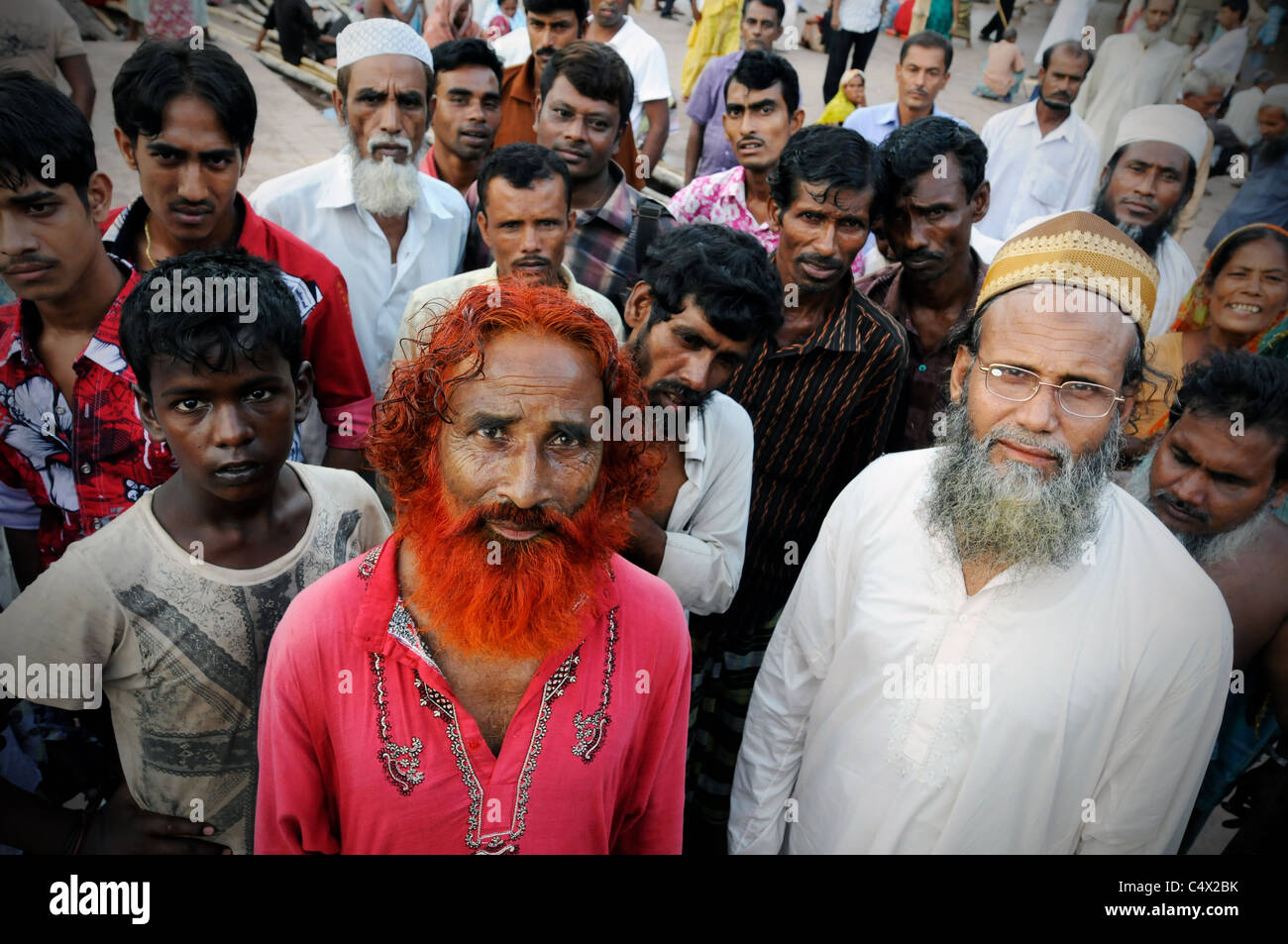 A Sufi fakir (holy man) at the Shah Ali shrine in Dhaka, Bangladesh ...
