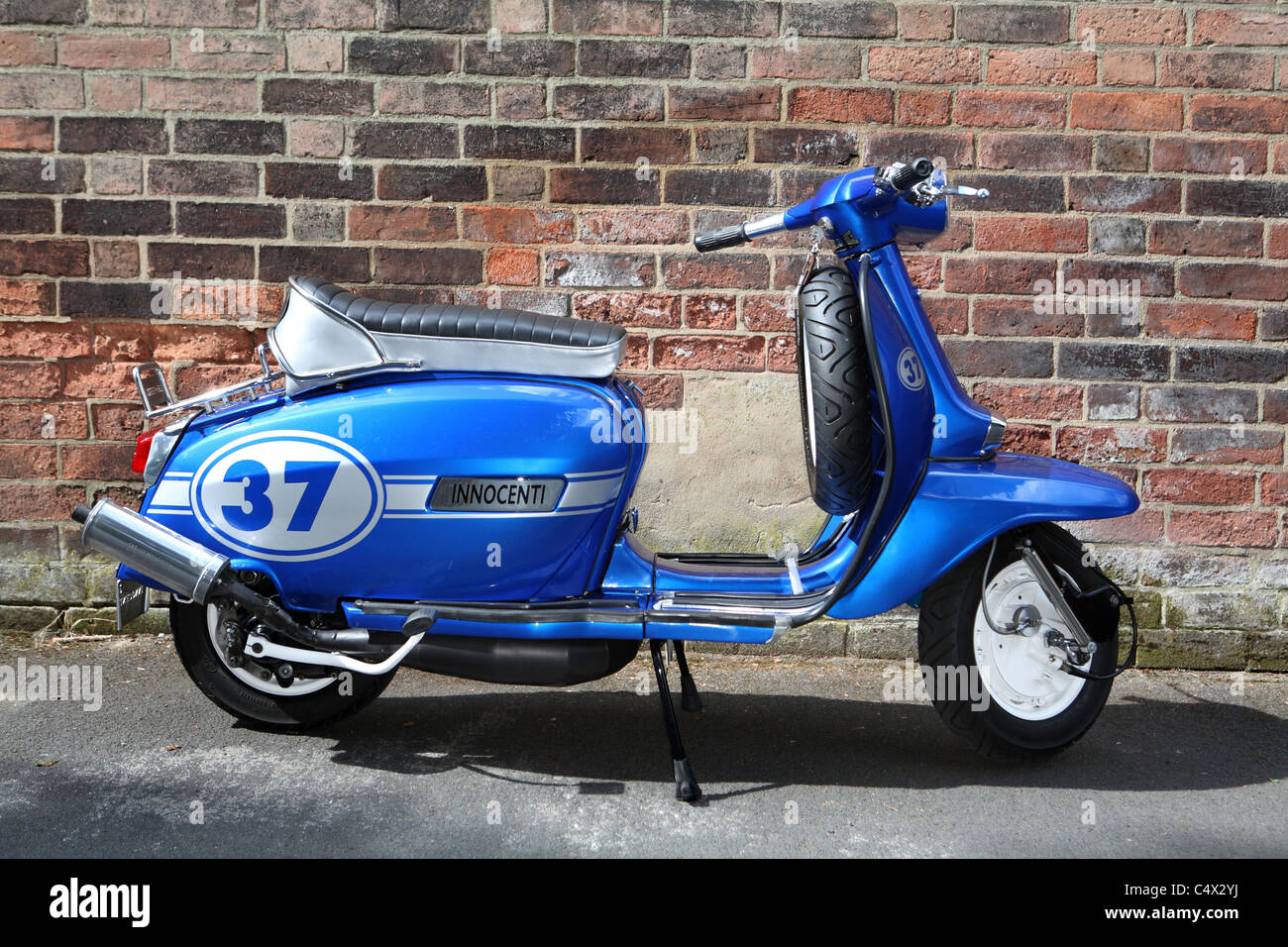 Blue and white lambretta scooter hi-res stock photography and images ...