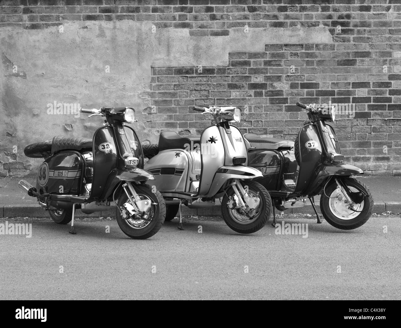Lambretta hi-res stock photography and images - Alamy