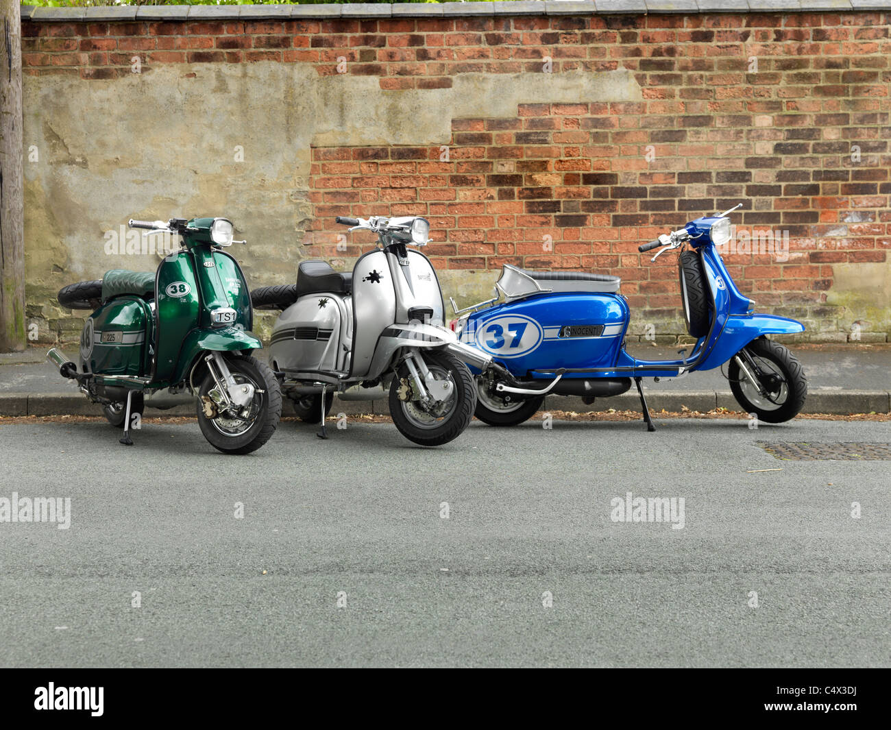 3 wheeled scooter scooters hi-res stock photography and images - Alamy