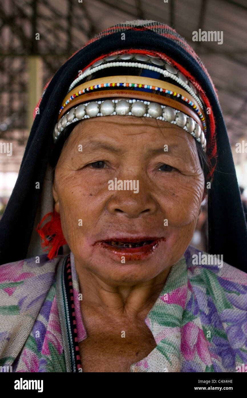 Chewing tobacco teeth hi-res stock photography and images - Alamy