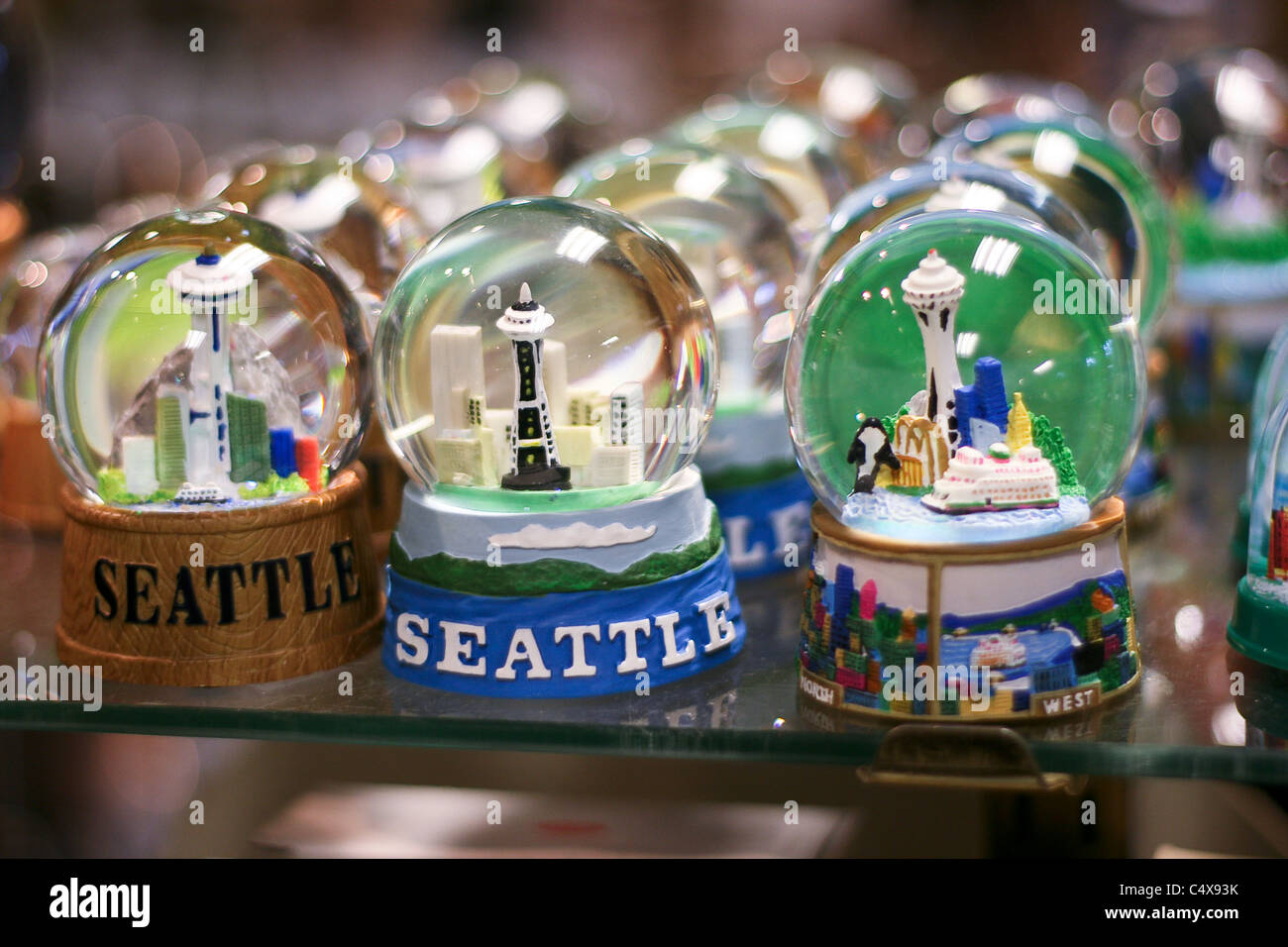Water display with globe hi-res stock photography and images - Alamy