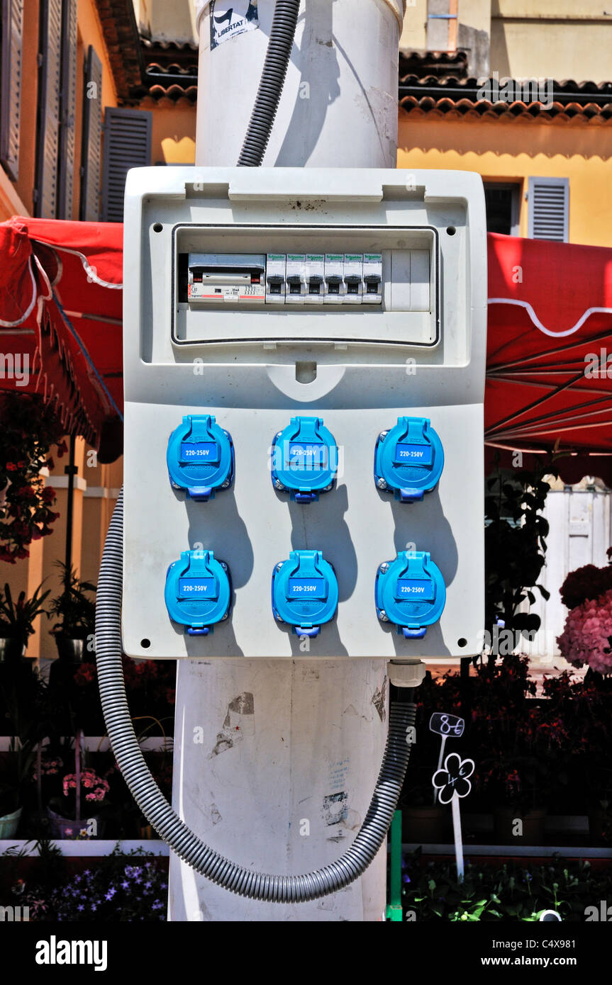 Free standing socket hi-res stock photography and images - Alamy