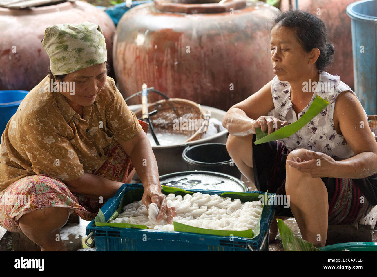 Traditional noodles factory hi-res stock photography and images - Alamy
