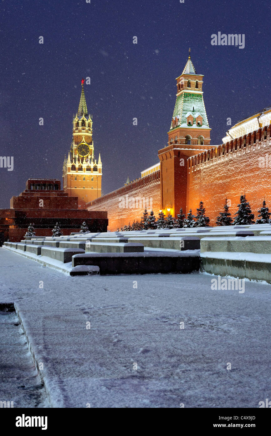 Kremlin square hi-res stock photography and images - Alamy