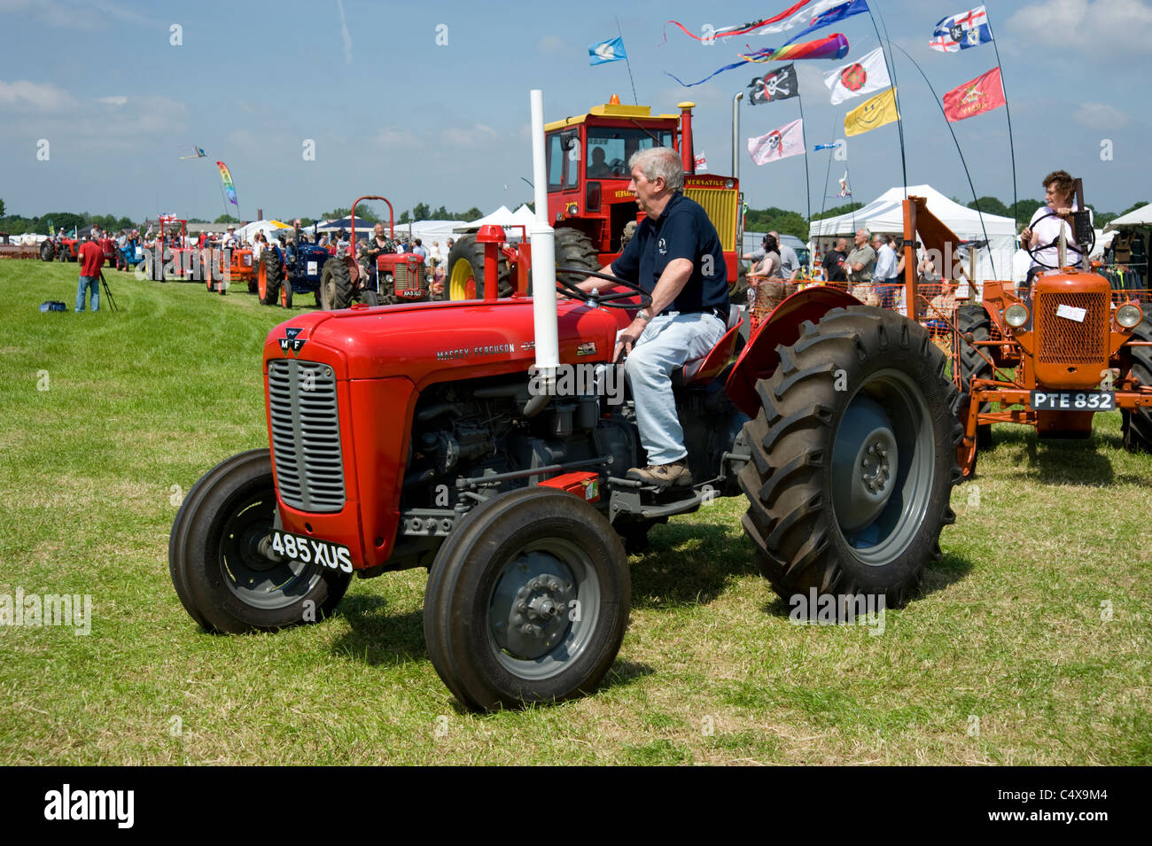 Massey-Ferguson 35 tractor Stock Photo - Alamy