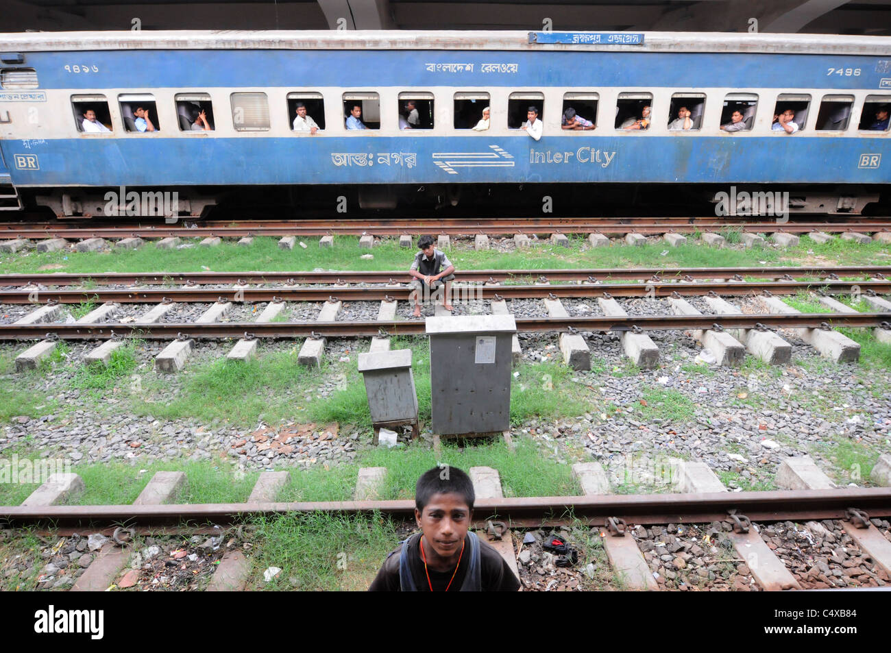 Kamlapur railway station in Dhaka Stock Photo - Alamy