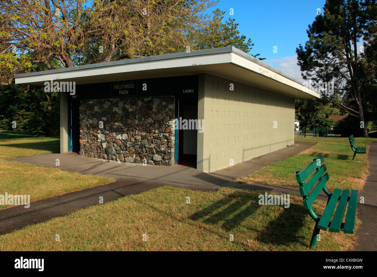 Cement washroom structure hi-res stock photography and images - Alamy