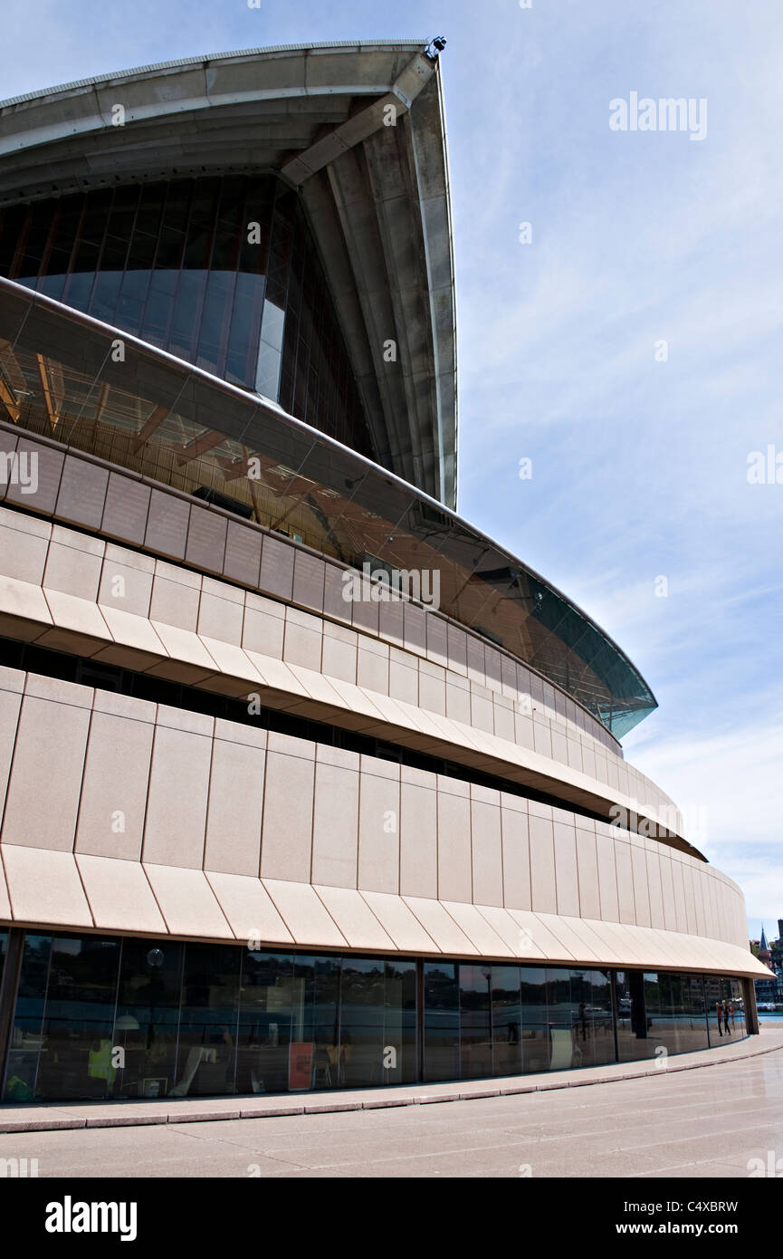 The Beautiful Architectural Curved Lines and Panels of The Sydney Opera ...