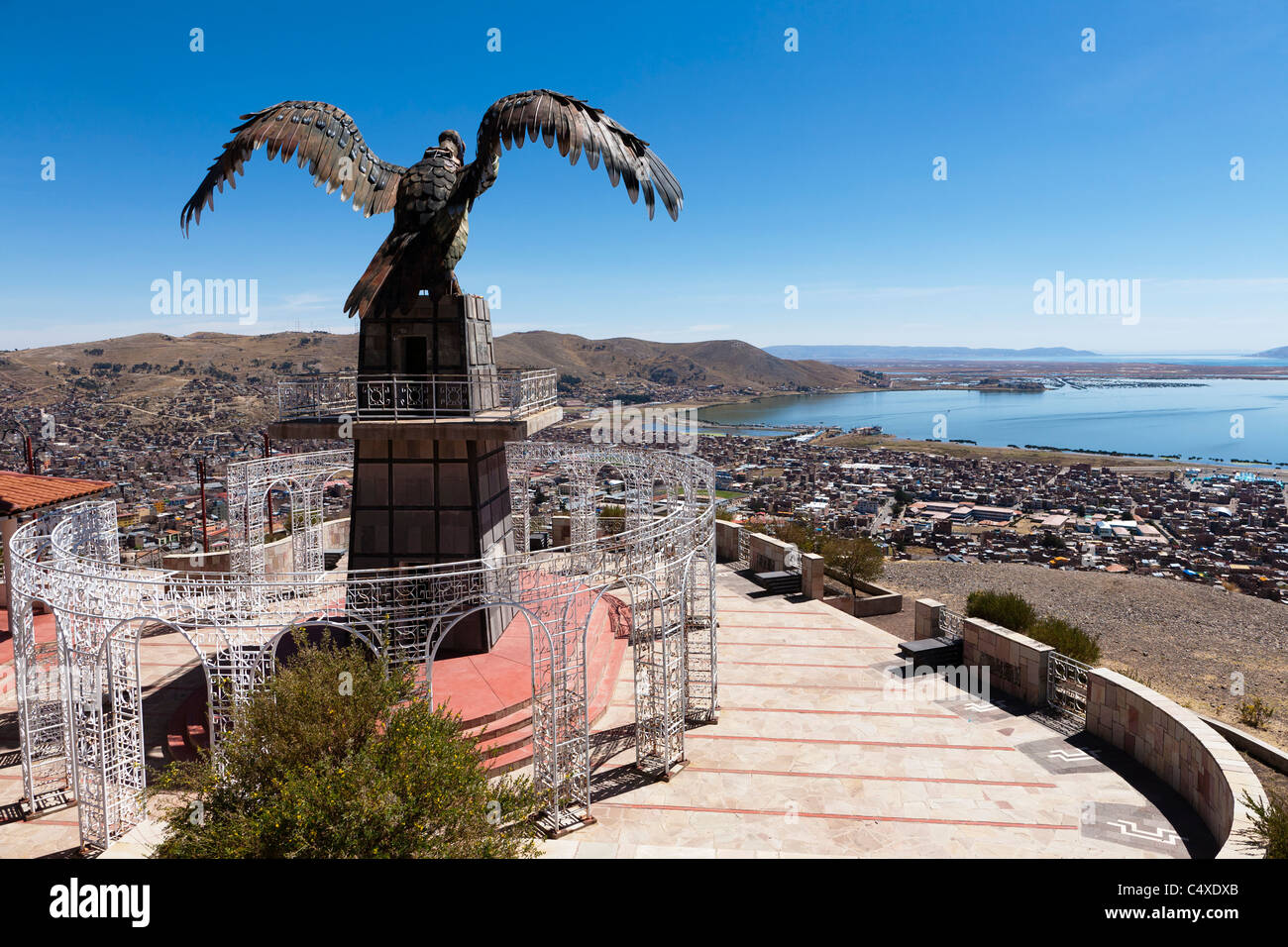 The statue of a Condor made from metal at the Mirador de Kuntur Wasi ...