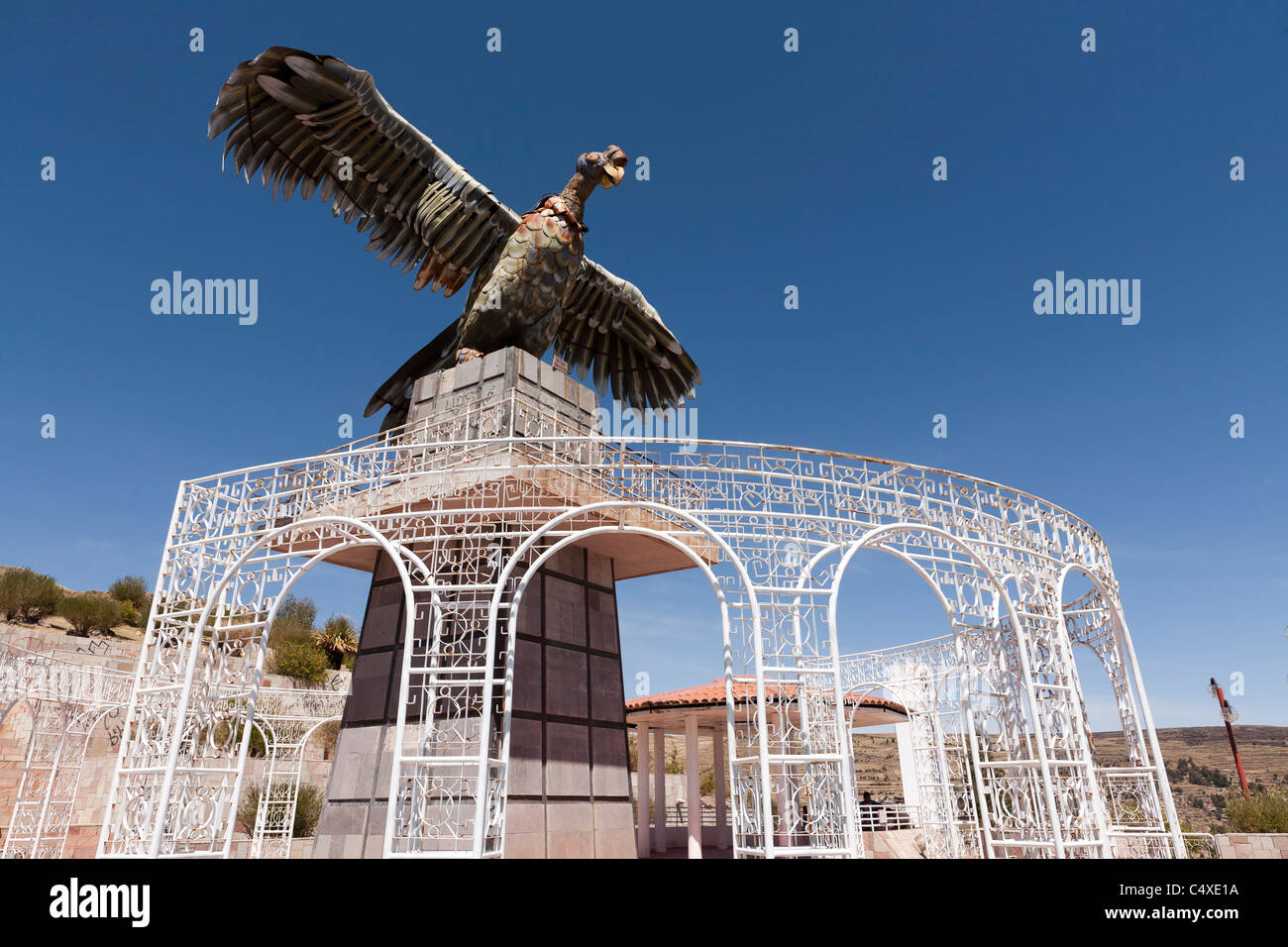 The statue of a Condor made from metal at the Mirador de Kuntur Wasi ...
