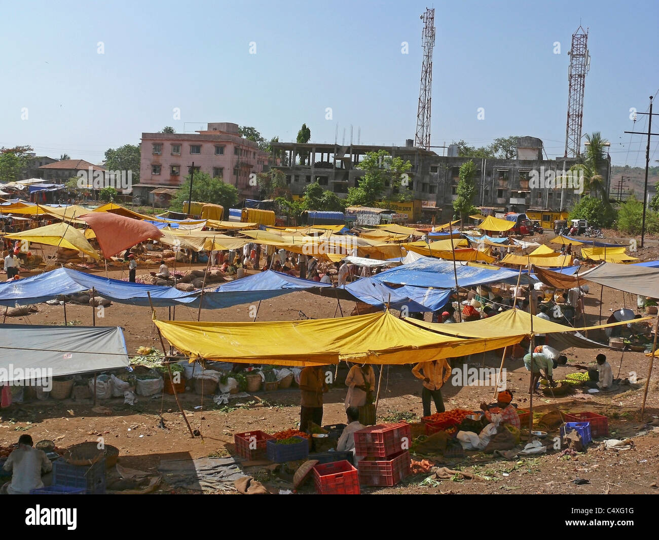 Weekly shopping basket hi-res stock photography and images - Alamy