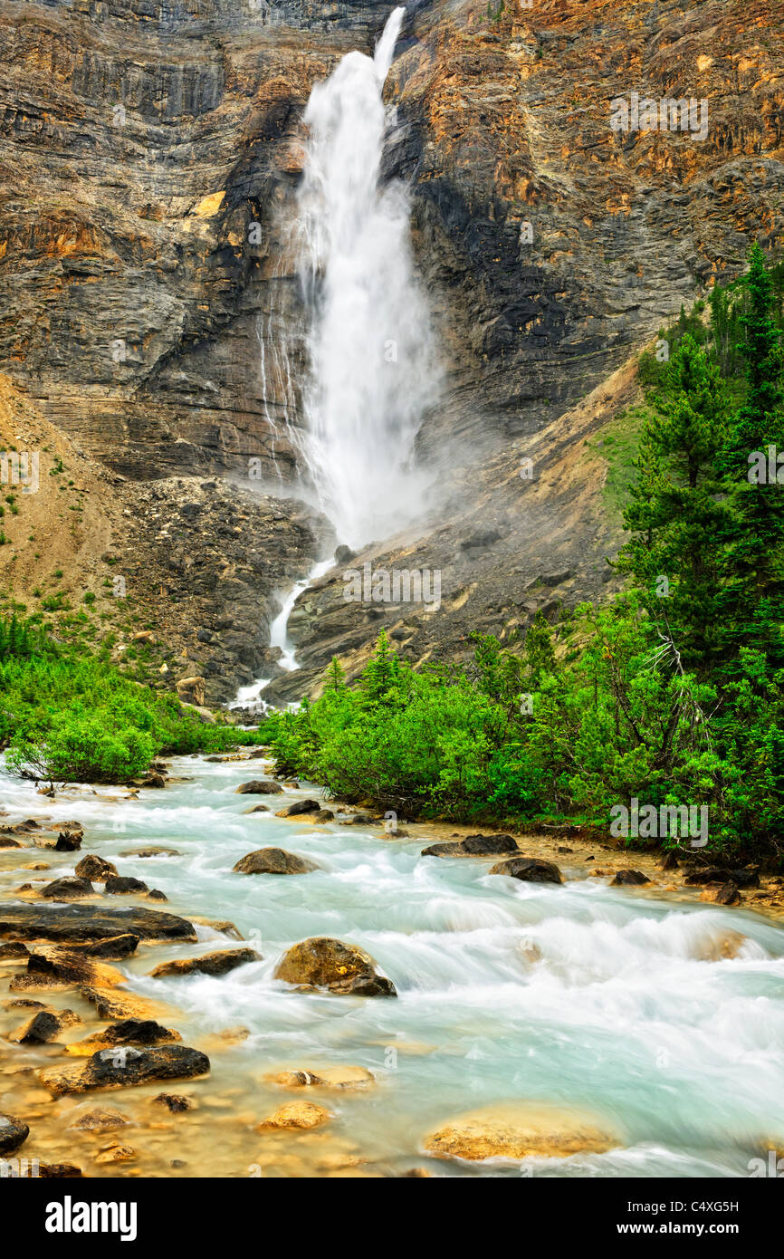 Waterfall in yoho national park hi-res stock photography and images - Alamy