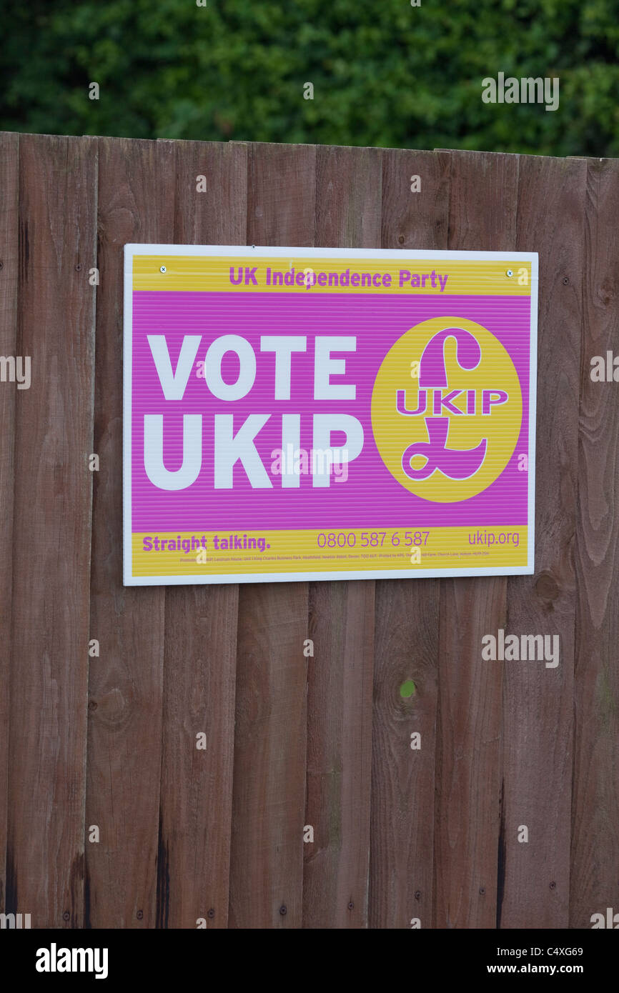 Political party poster hi-res stock photography and images - Alamy