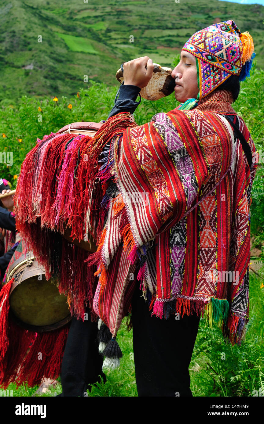 Wedding Dress Trail High Resolution Stock Photography and Images - Alamy