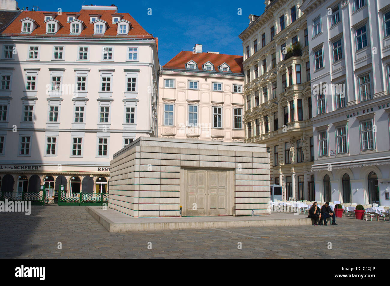 Holocaust memorial the Nameless Library (2000) by Rachel Whiteread ...