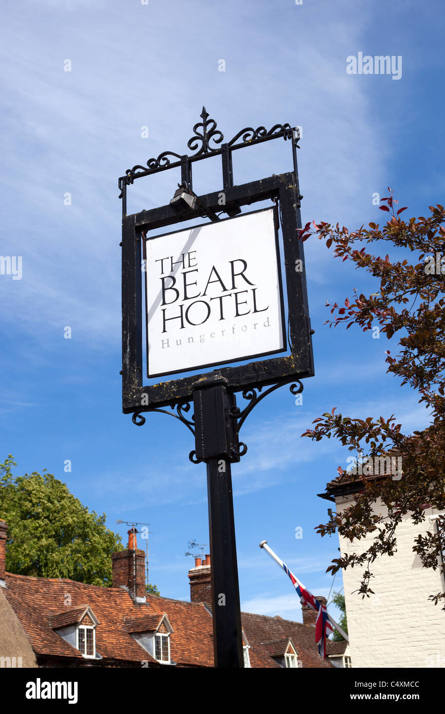 The Bear Hotel Hungerford Berkshire Stock Photo - Alamy