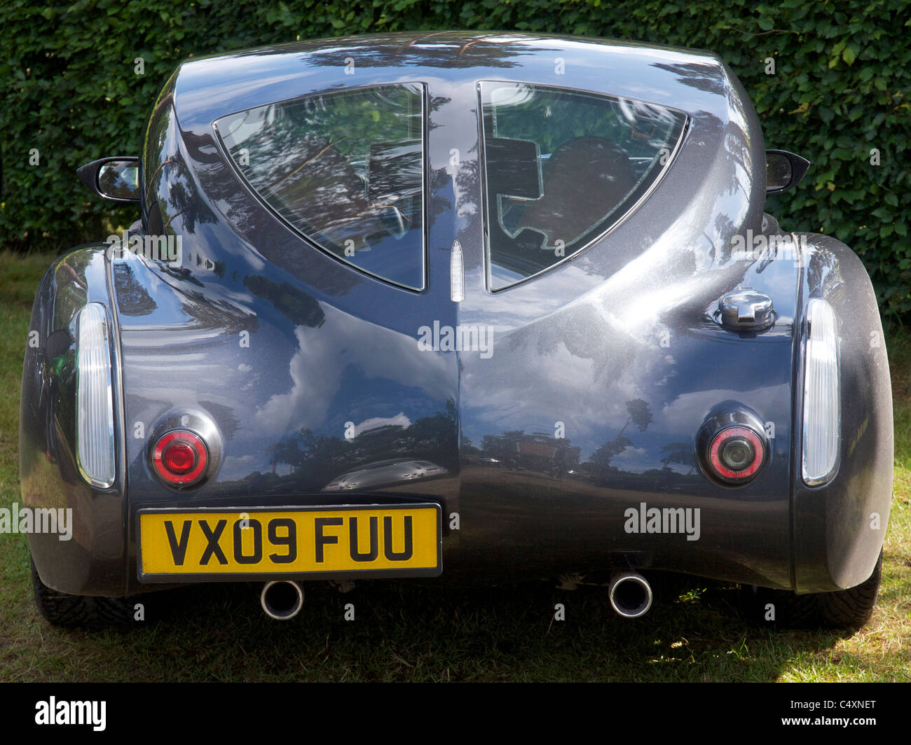 Streamlined shape hi-res stock photography and images - Alamy