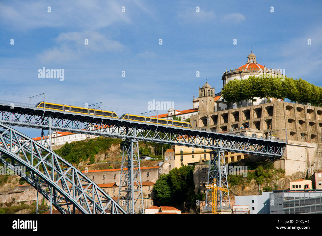 Train porto douro hi-res stock photography and images - Alamy