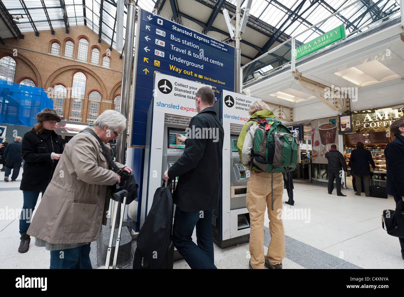 Liverpool Street Railway Station London, England, UK Stock Photo - Alamy