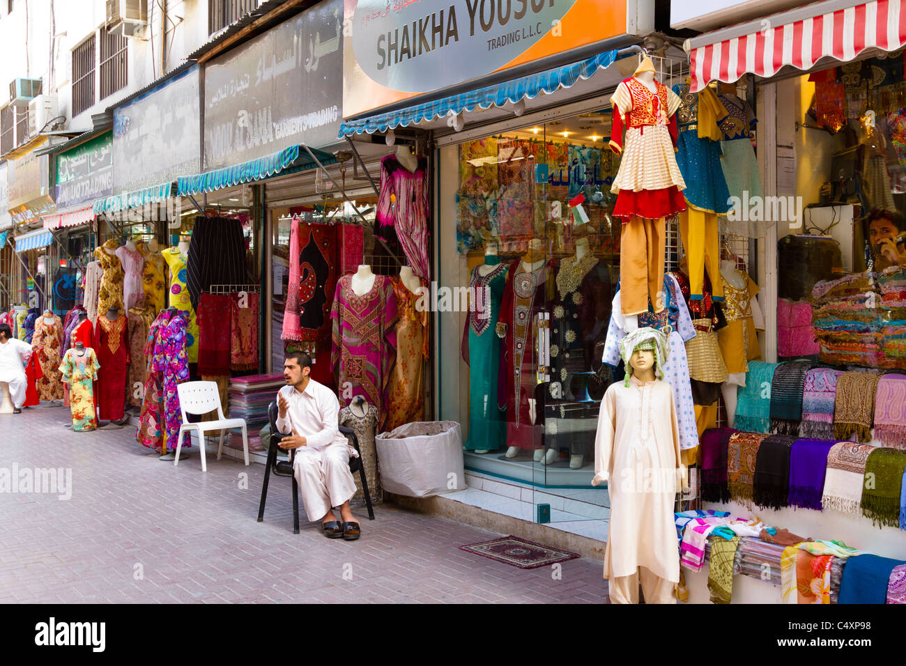 Dubai Stores High Resolution Stock Photography and Images - Alamy