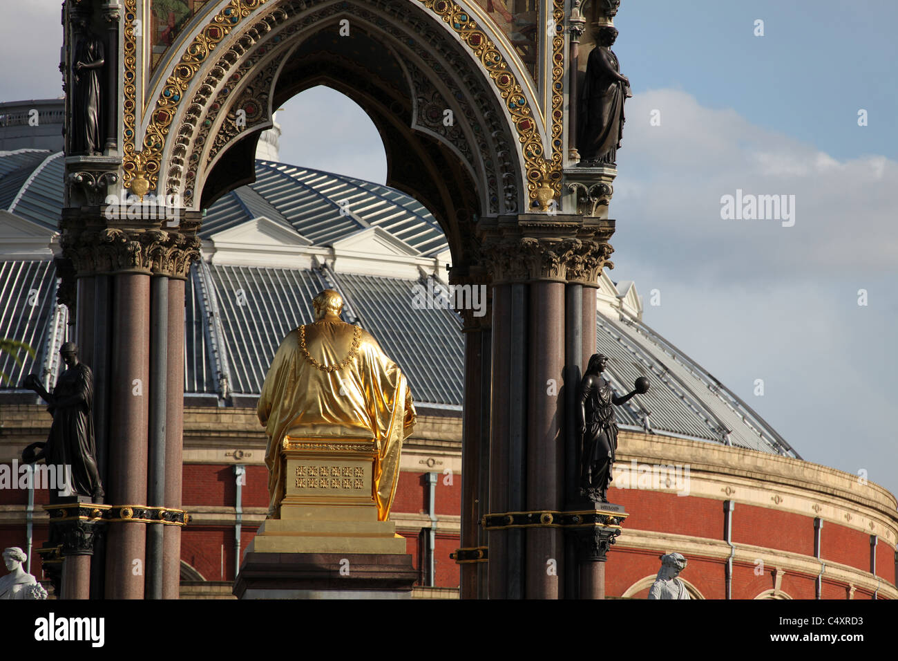 Albert Memorial & Hall Stock Photo - Alamy