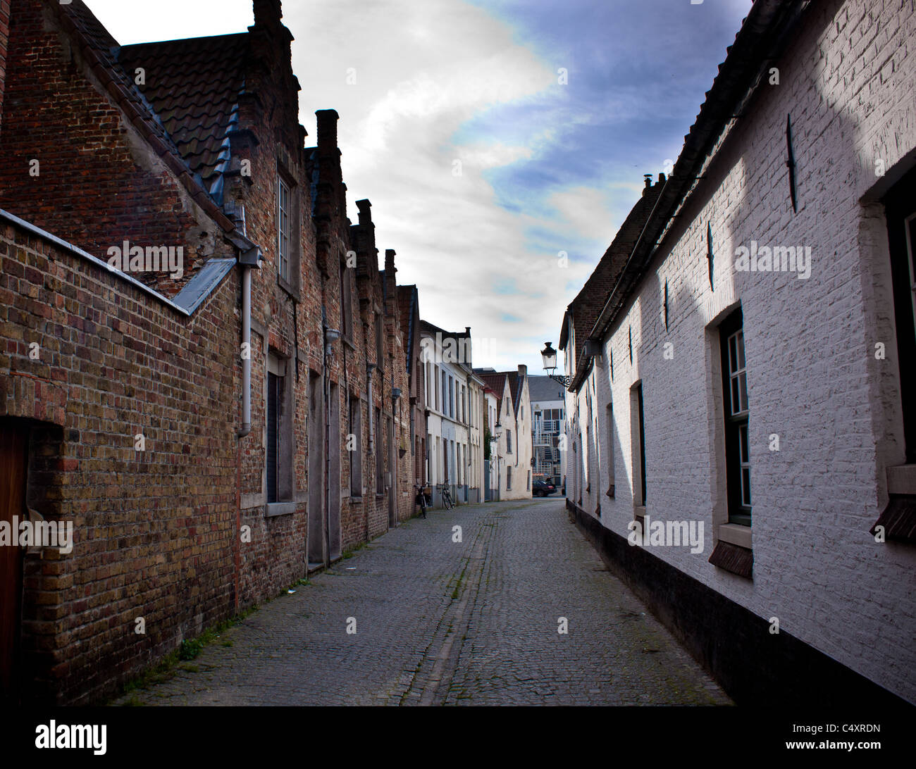 Back streets of Bruges Stock Photo - Alamy