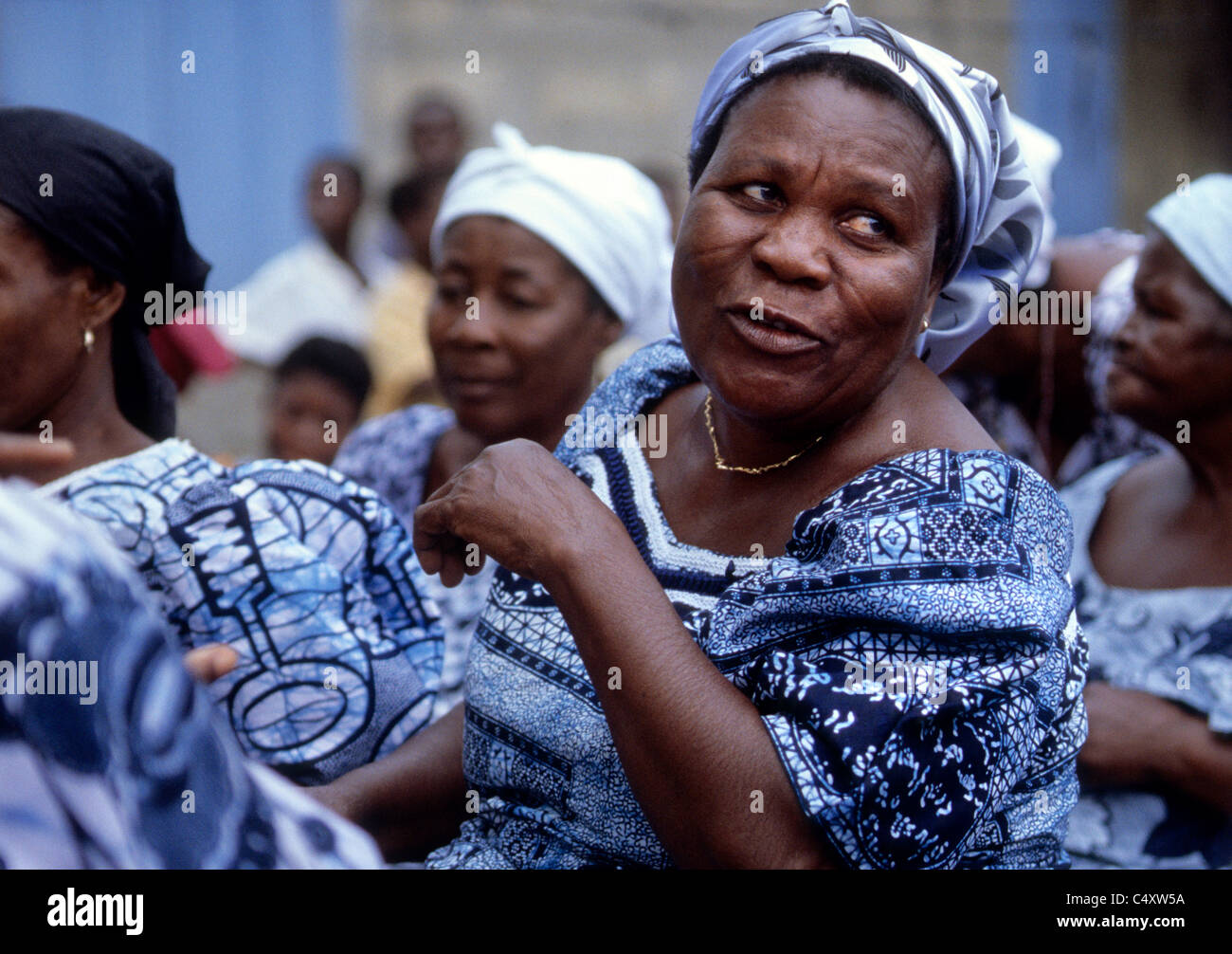 African women portraits mourning mourner hi-res stock photography and ...