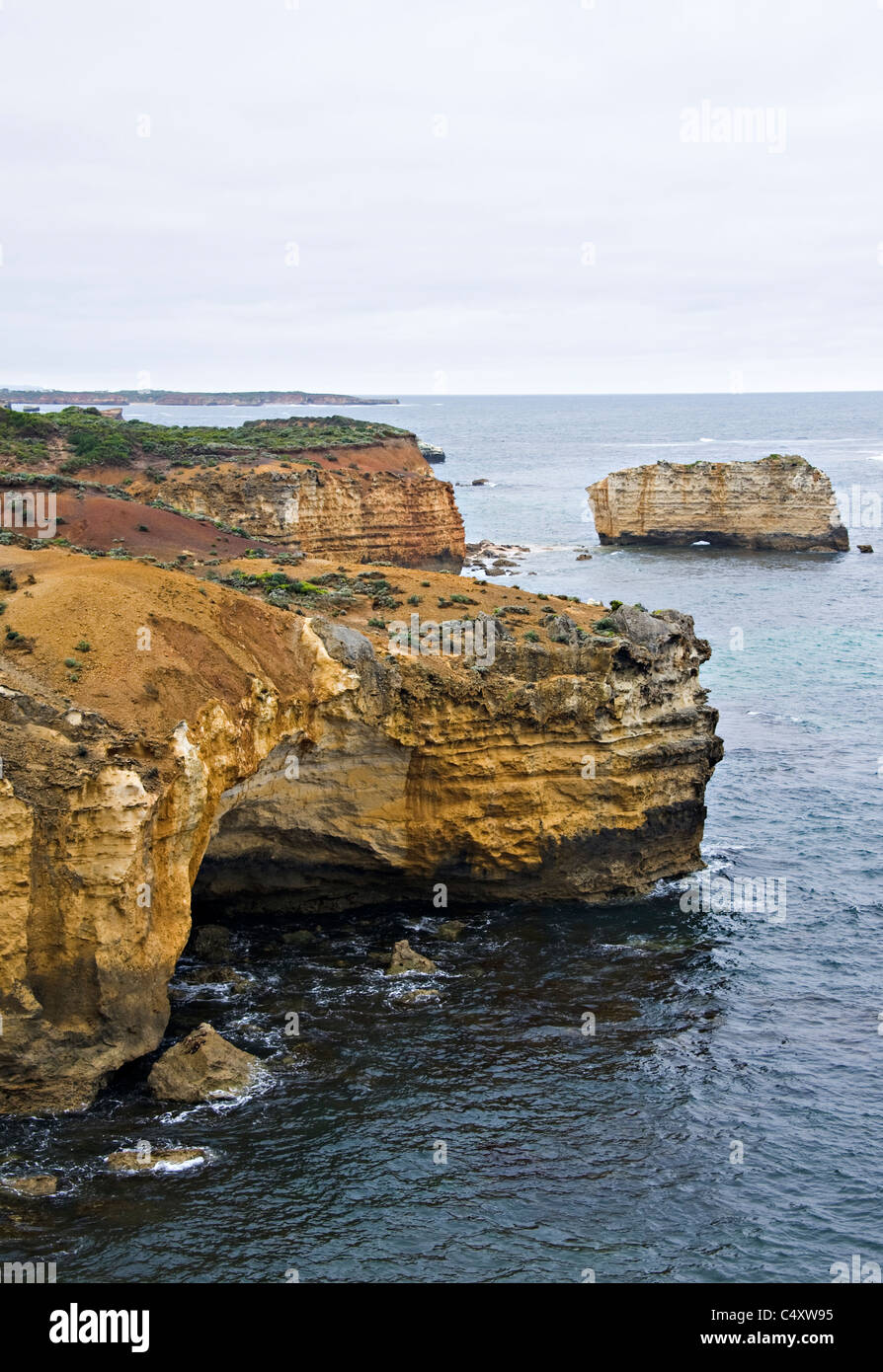 Rock outcrop in sea hi-res stock photography and images - Alamy