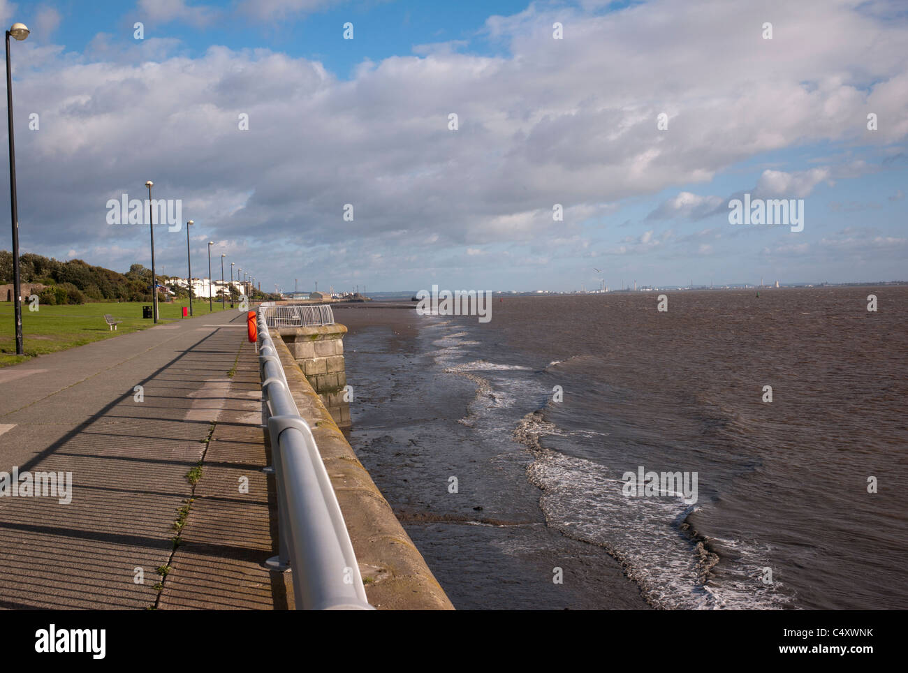 Otterspool Promenade Liverpool, Merseyside, UK Stock Photo - Alamy