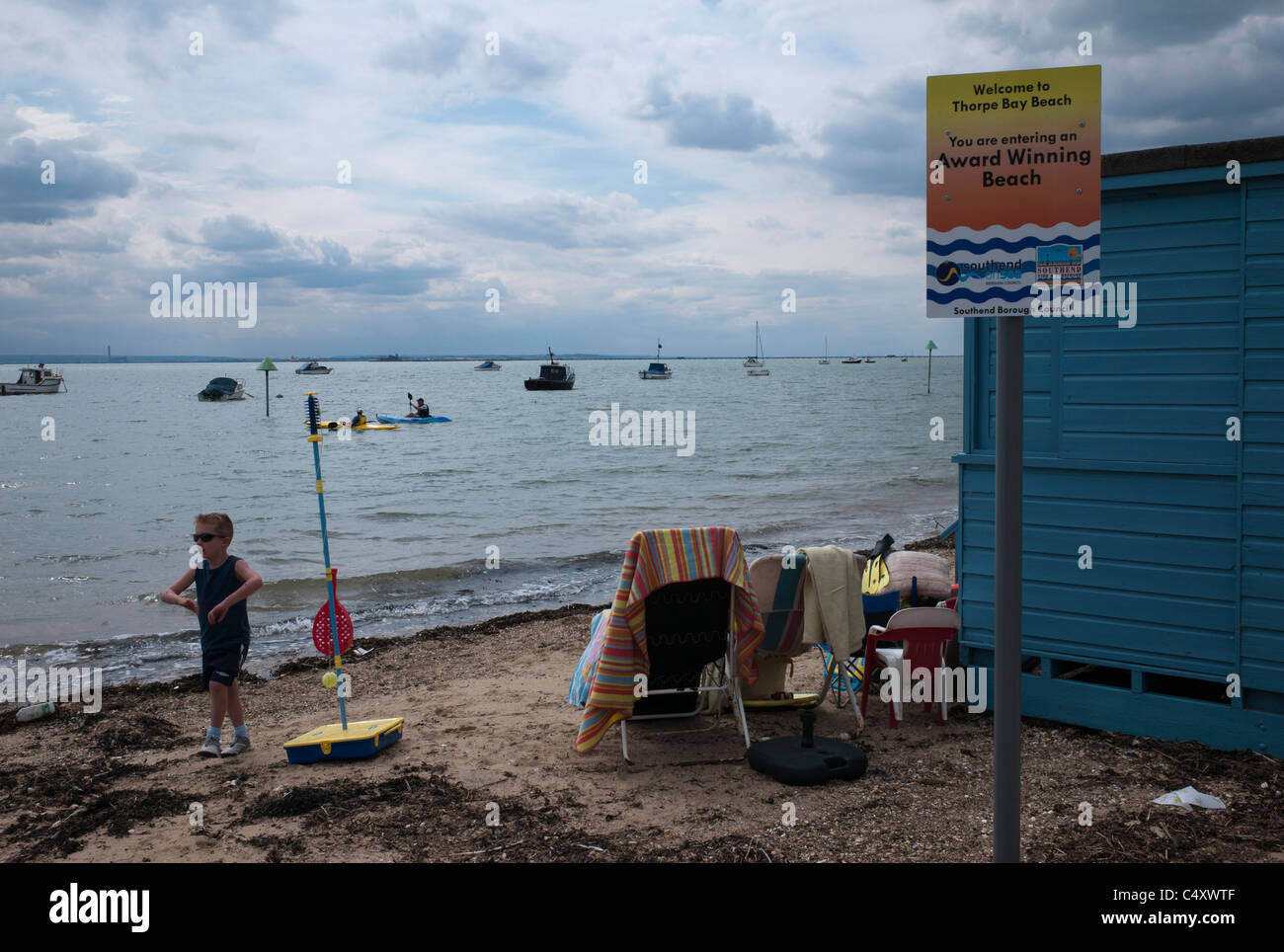 Southend beach huts hi-res stock photography and images - Alamy