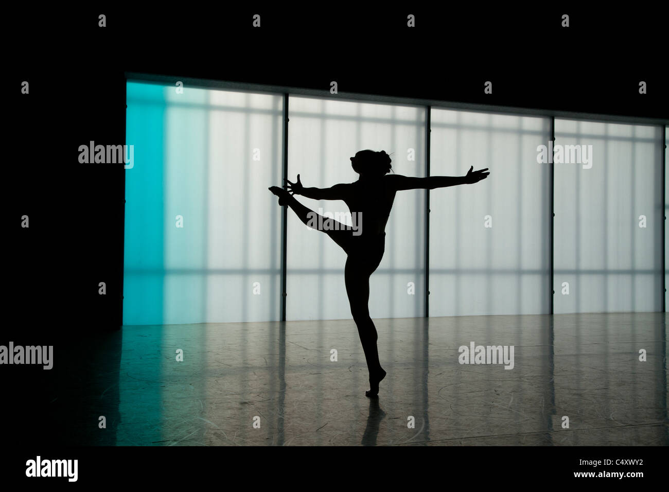 dancer dance studio dancing dancers Stock Photo - Alamy