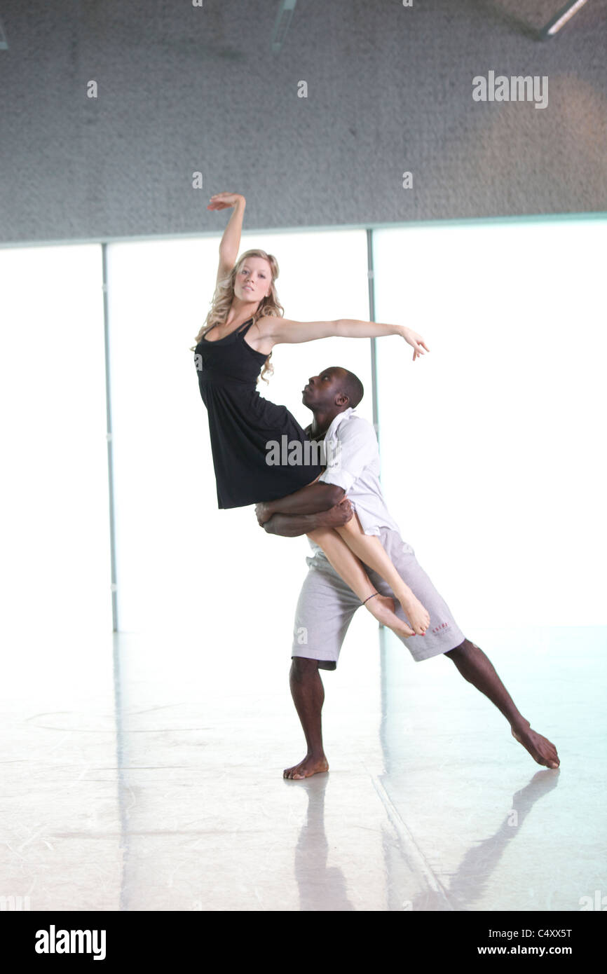 dancer dance studio dancing dancers Stock Photo - Alamy