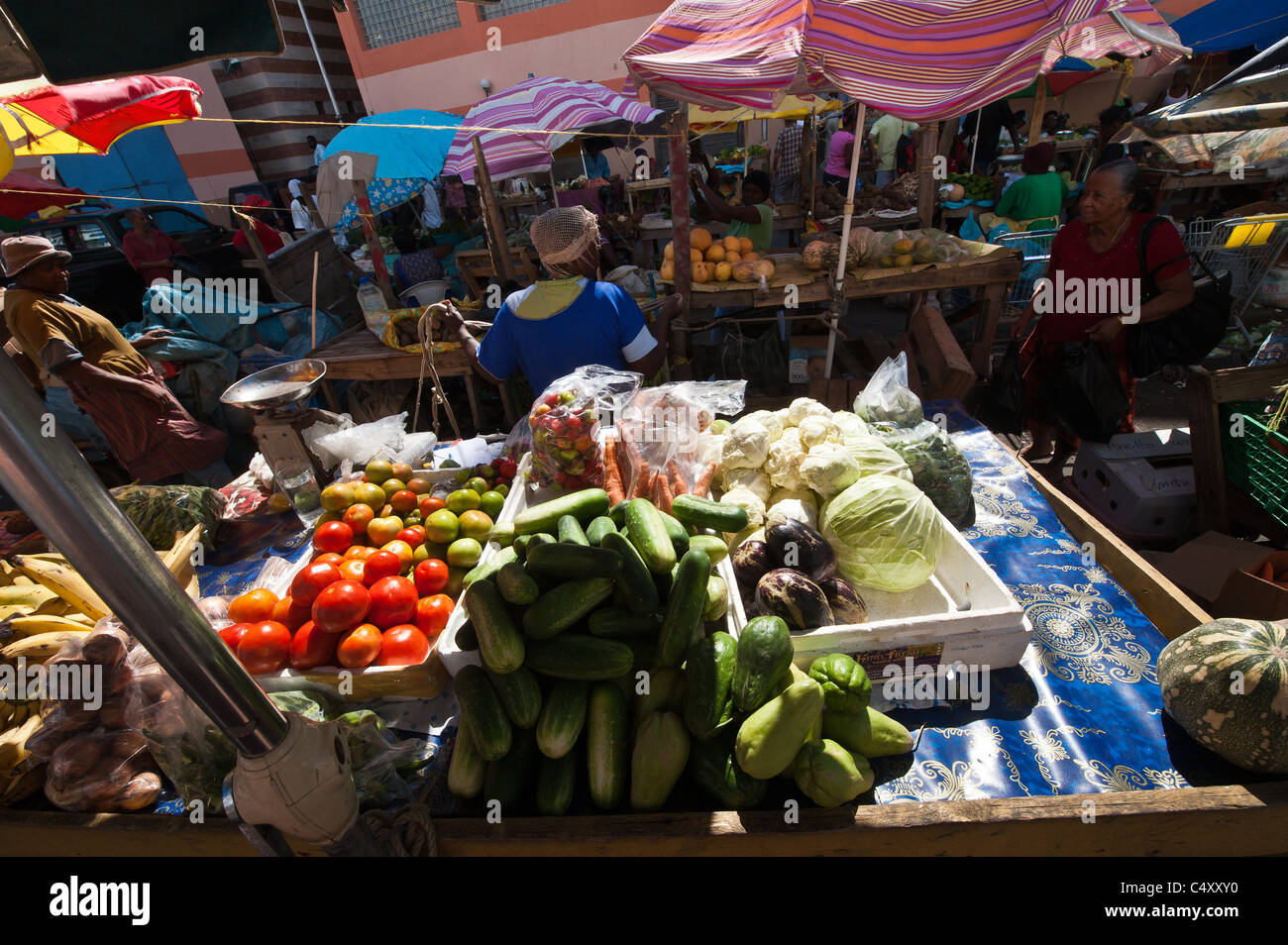 St vincent kingstown market vendors hi-res stock photography and images ...