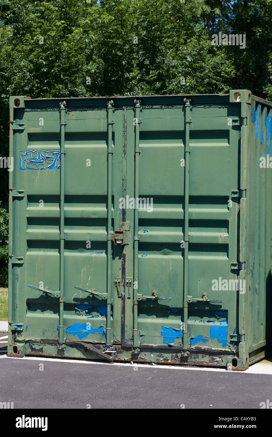 Paint storage container hi-res stock photography and images - Alamy
