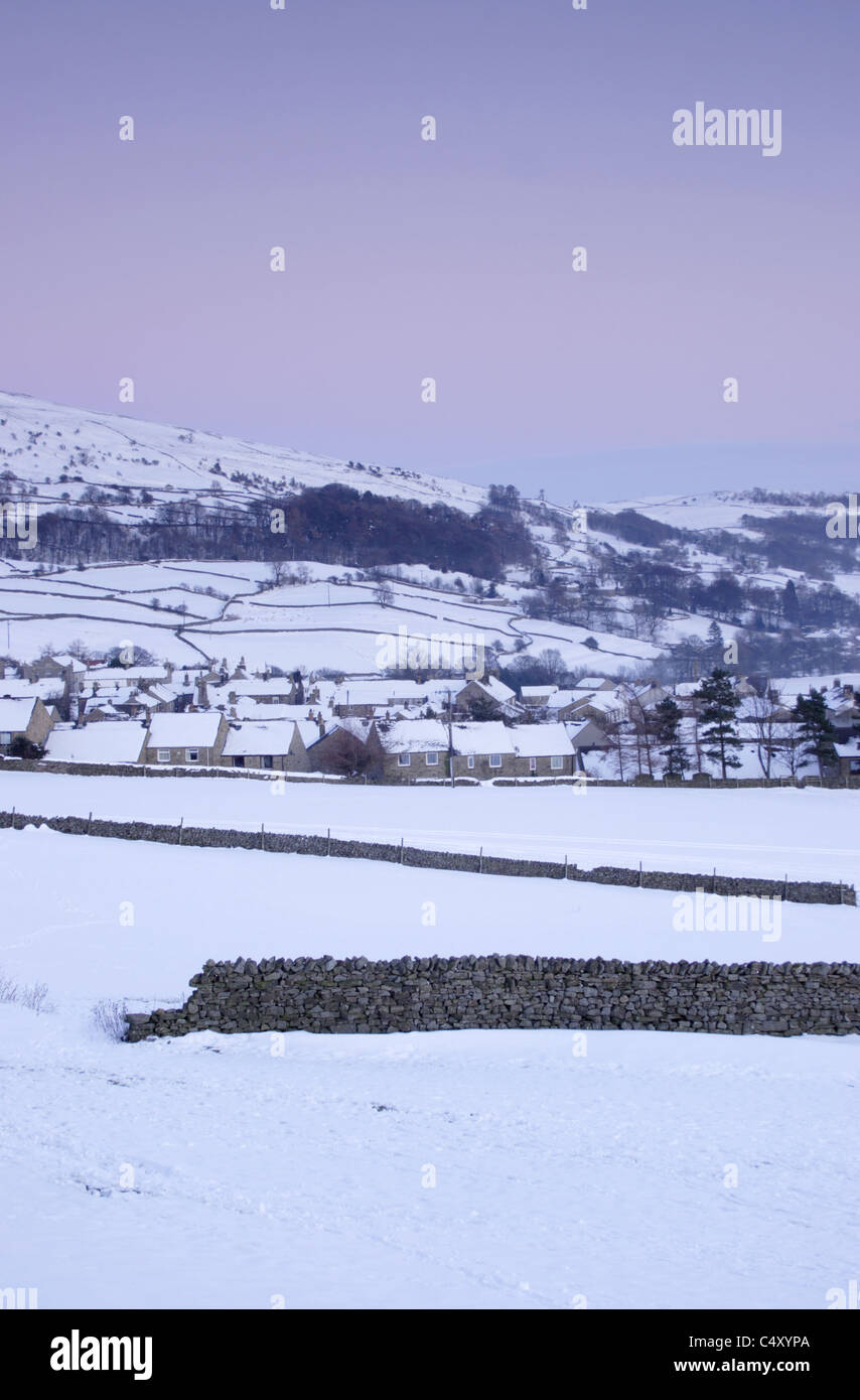 Reeth village at twilight, heavy snow, Swaledale, Yorkshire Dales, UK ...