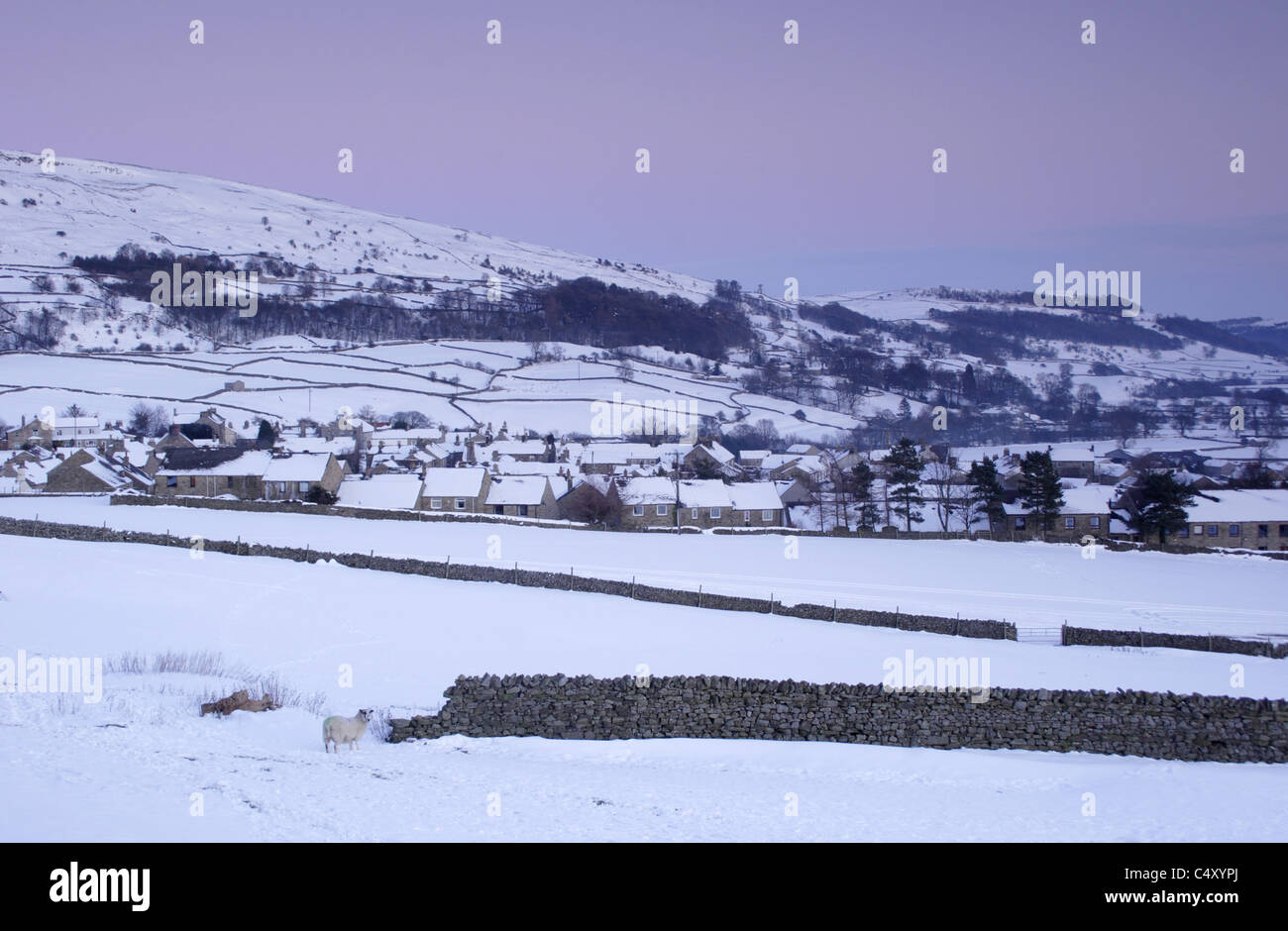 Reeth village yorkshire dales uk hi-res stock photography and images ...