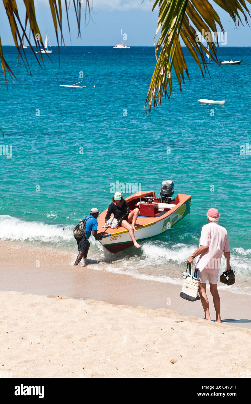 Lower Bay Beach, Bequia, St. Vincent & The Grenadines Stock Photo - Alamy