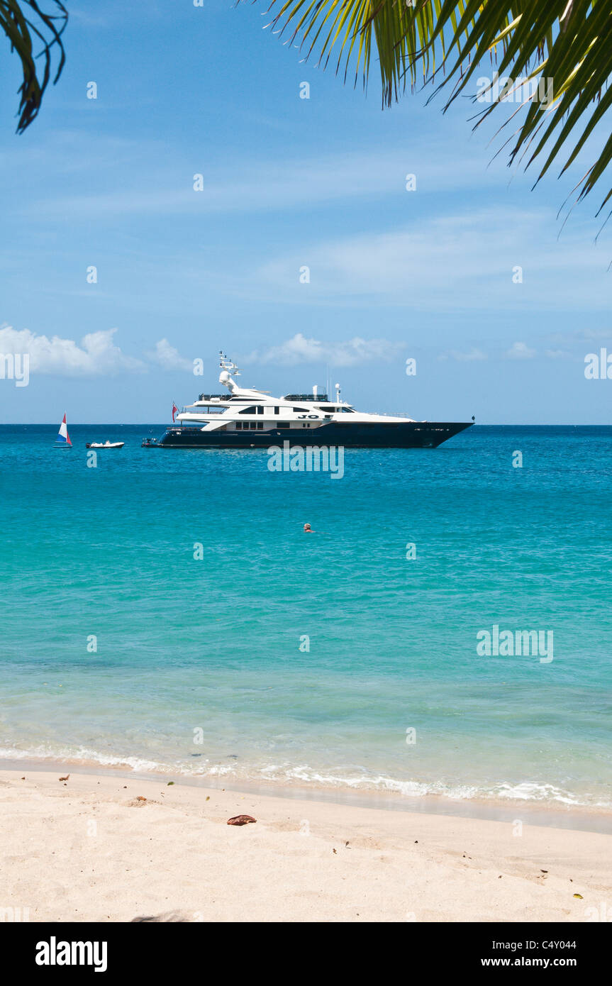 Luxury yacht anchored at Lower Bay Beach, Bequia, St. Vincent & The ...