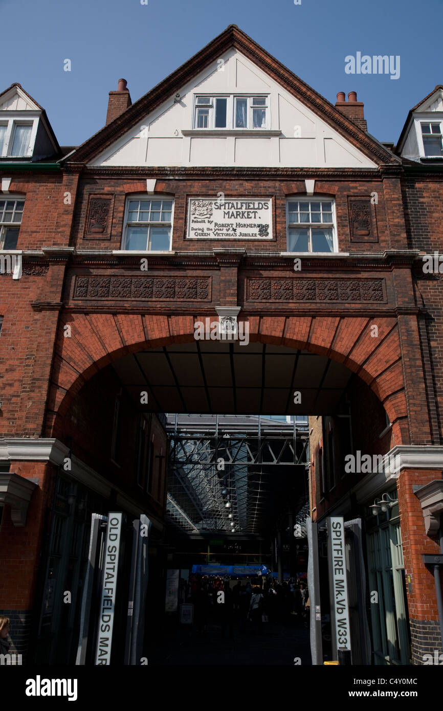Entrance spitalfields market hi-res stock photography and images - Alamy