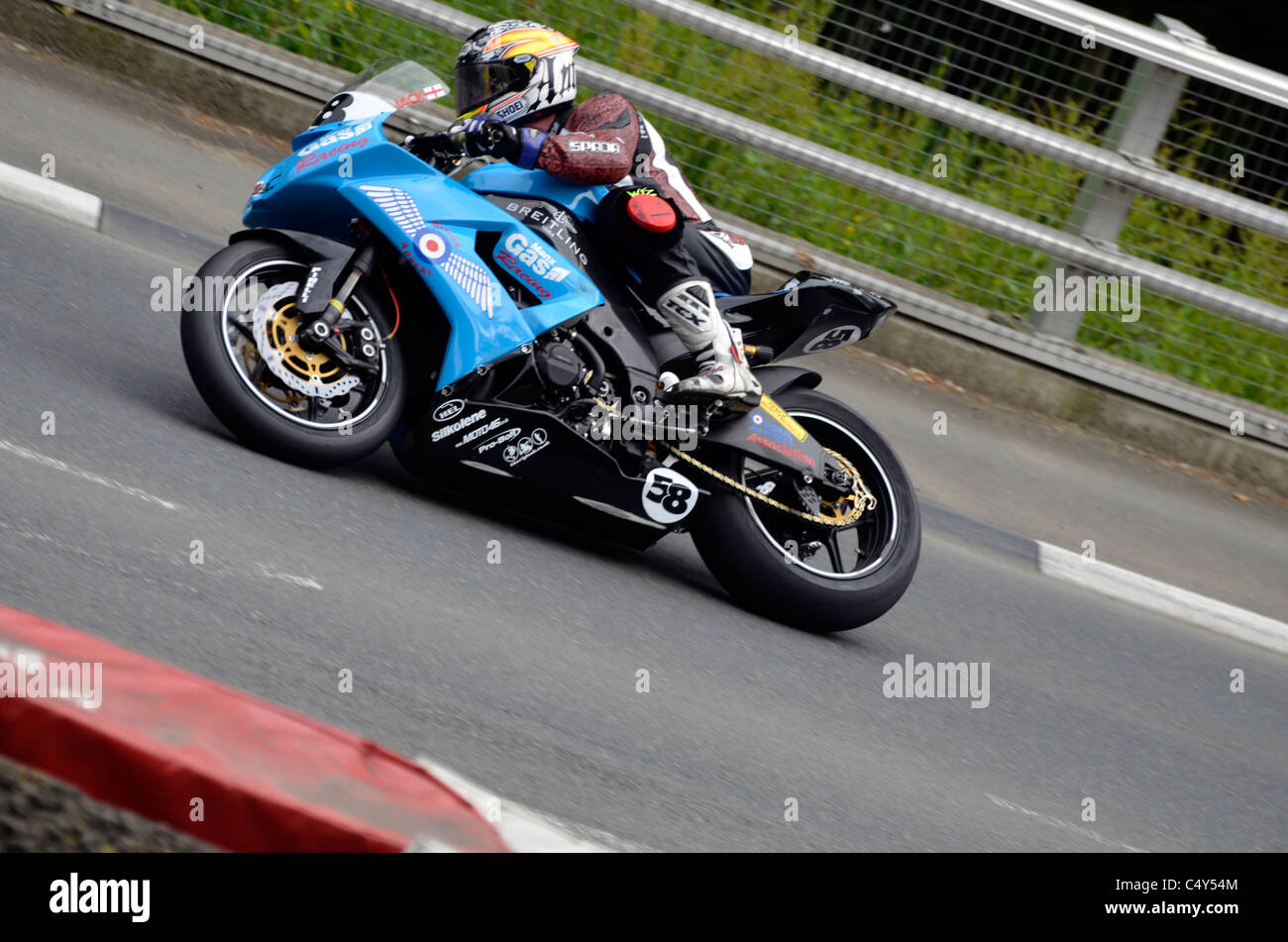 motorcycle racing at isle of man tt Stock Photo - Alamy