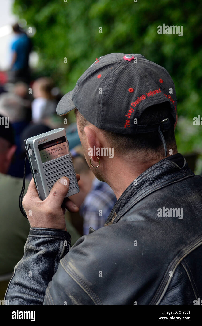 Commentary baseball radio hi-res stock photography and images - Alamy
