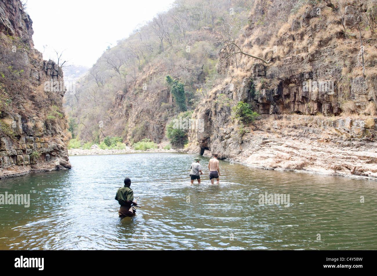 Crossing of a gorge hi-res stock photography and images - Alamy
