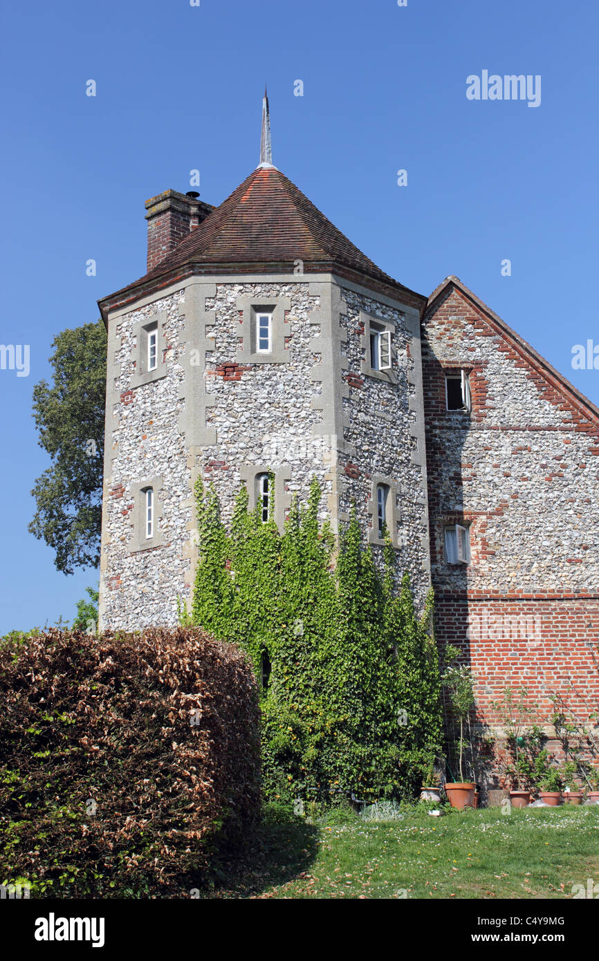 Octagonal turret hi-res stock photography and images - Alamy