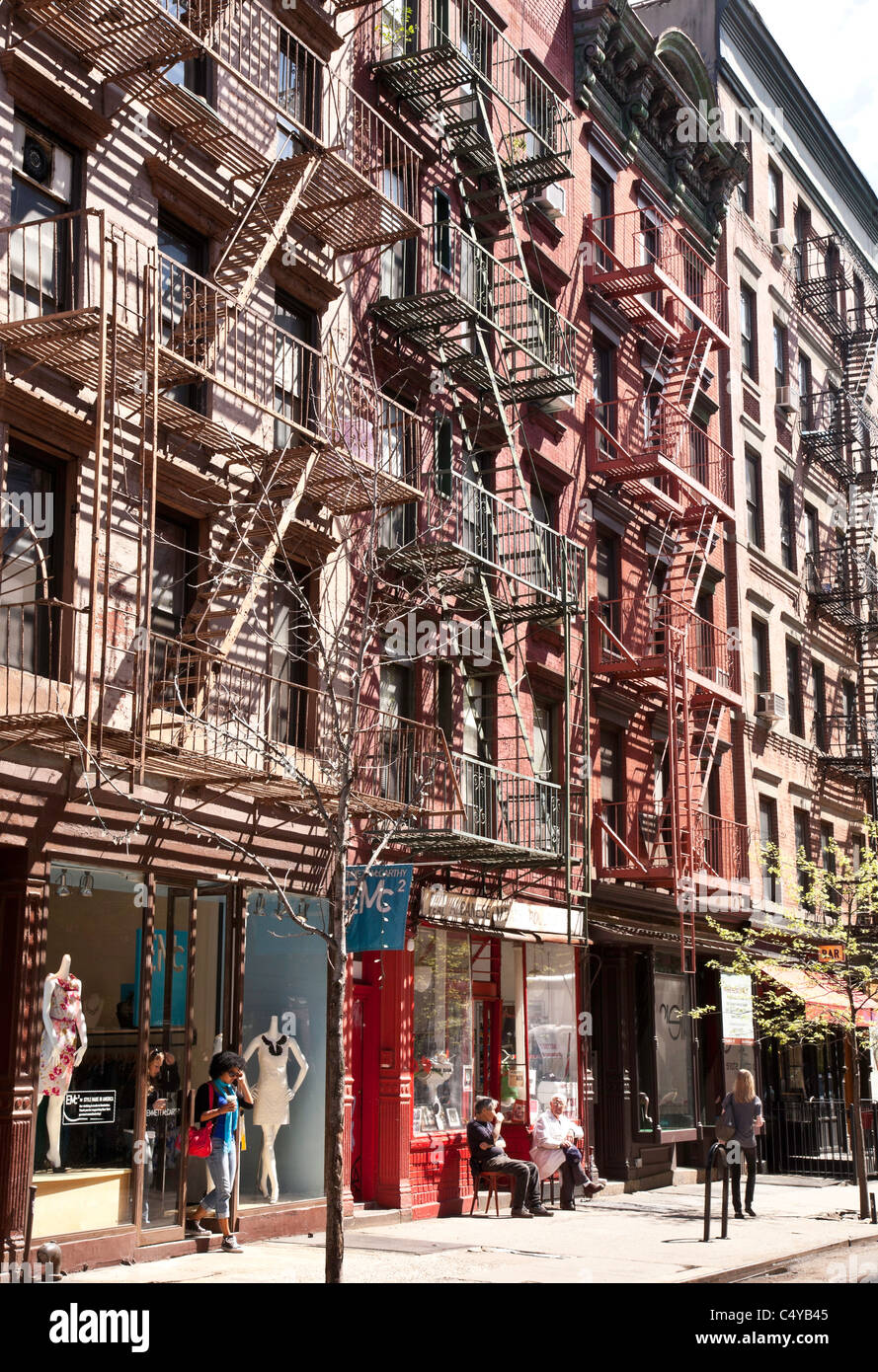 Elizabeth Street Scene, NoLita, NYC Stock Photo - Alamy