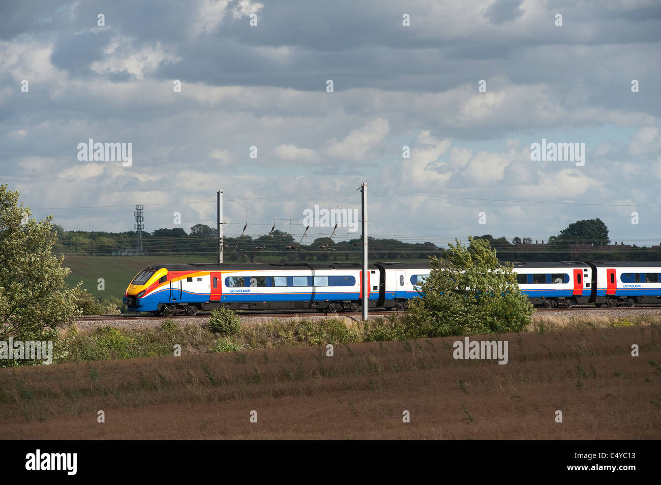 Class 222 Meridian train in East Midlands Trains livery travelling ...