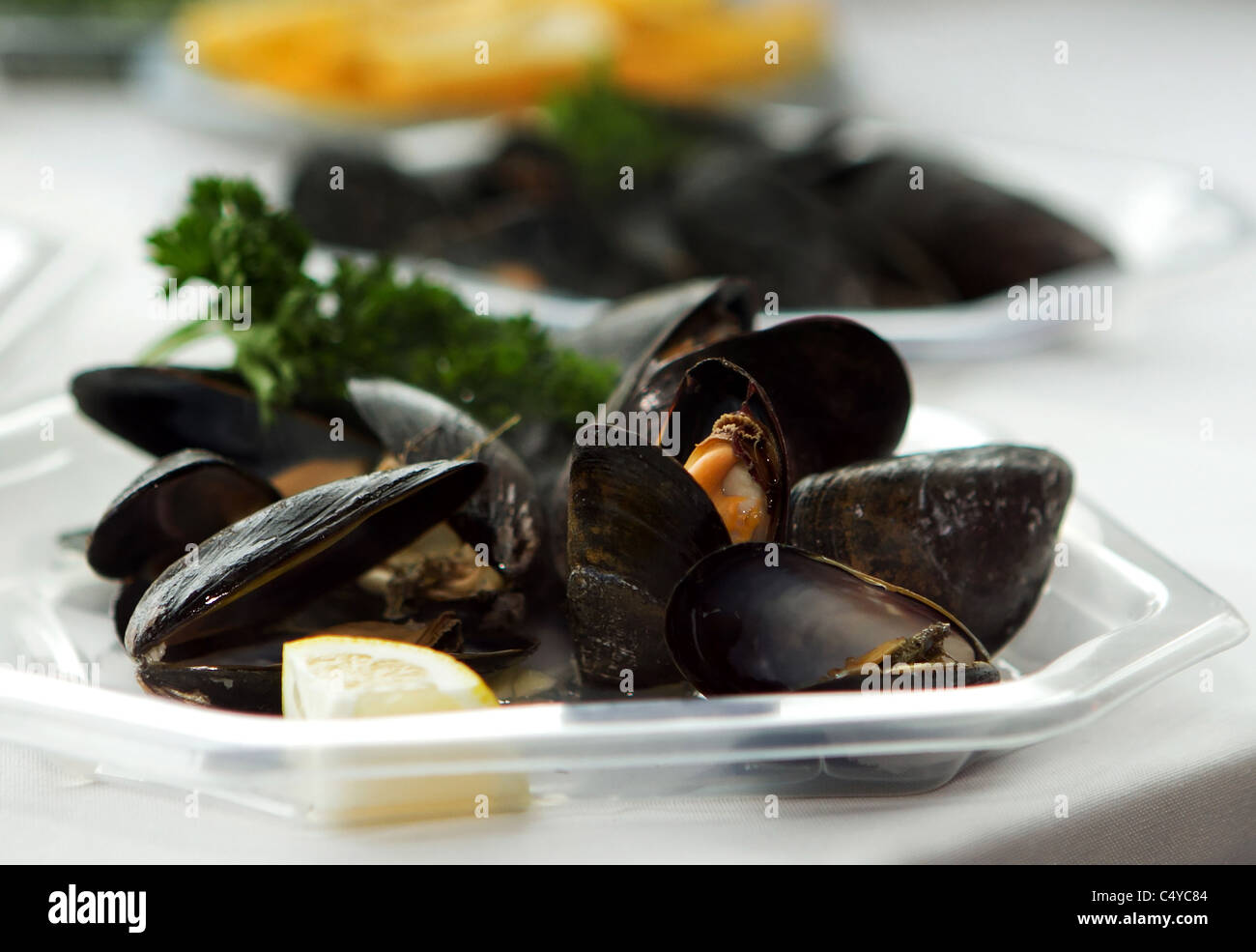 Very large mussels hi-res stock photography and images - Alamy