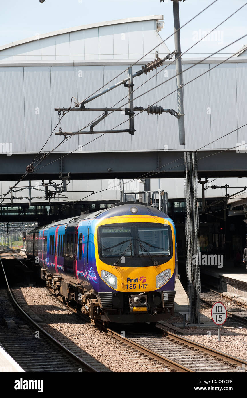 Class 185 train in First Transpennine livery approaching a railway ...