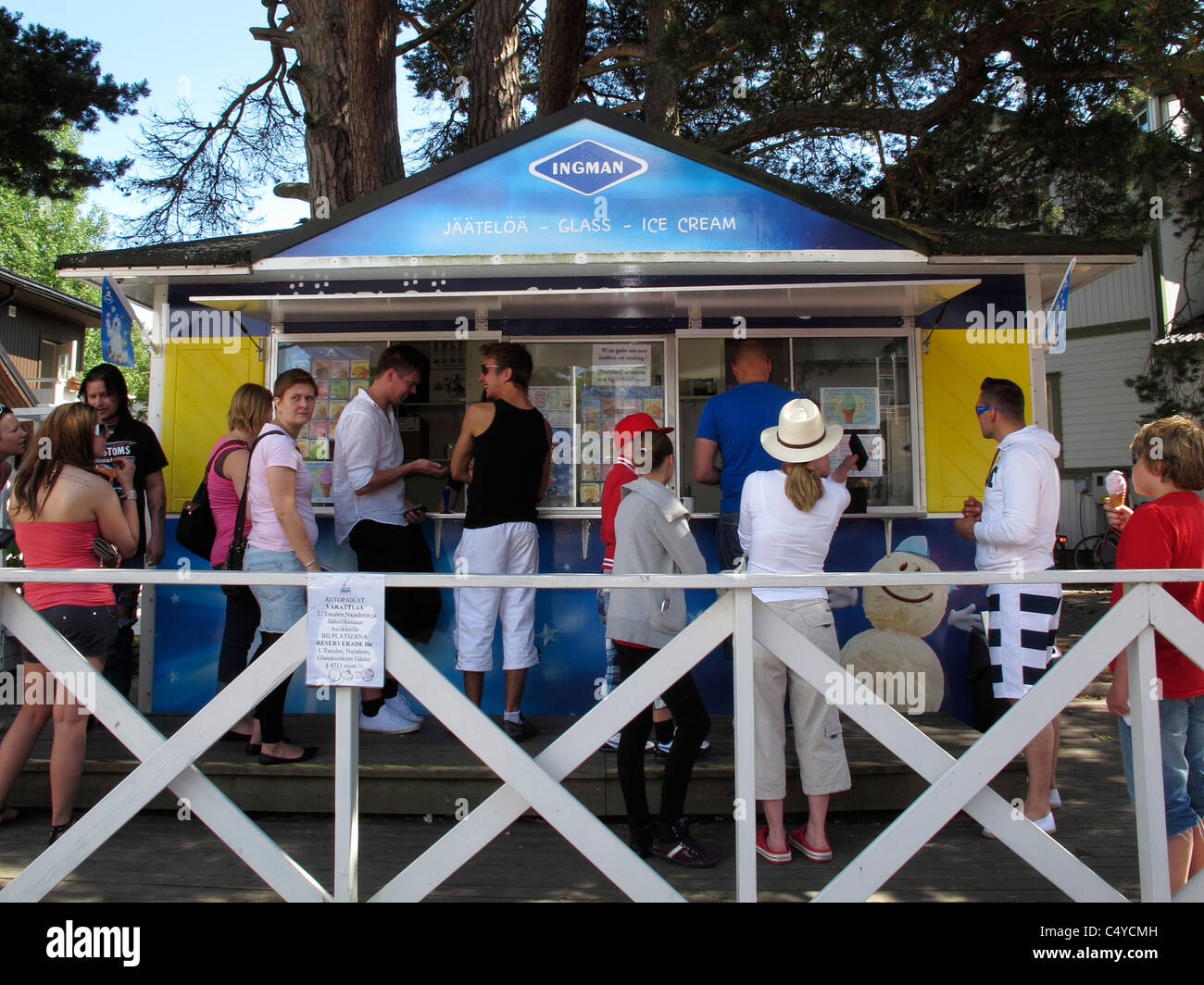 Queue finland hi-res stock photography and images - Alamy