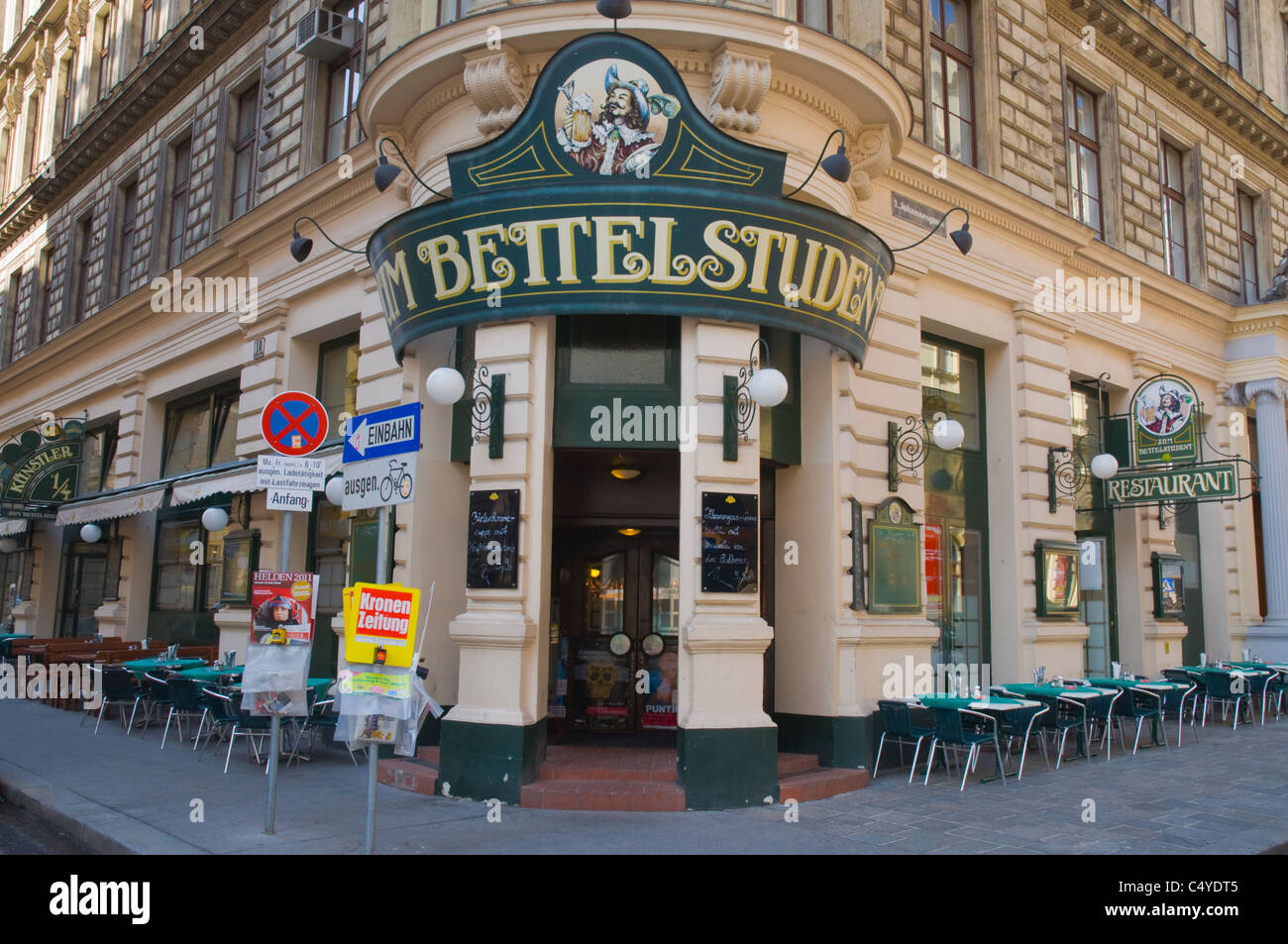 Beisln vienna hi-res stock photography and images - Alamy